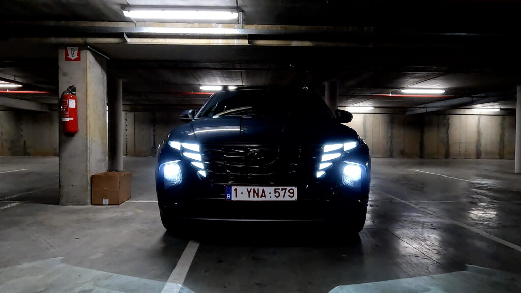 HYUNDAI TUCSON NIGHT DRIVE - Proefritten
